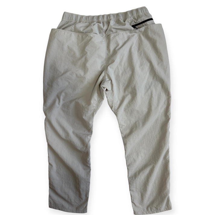 YM Flow Pants – MOUNTDOOR Online shop
